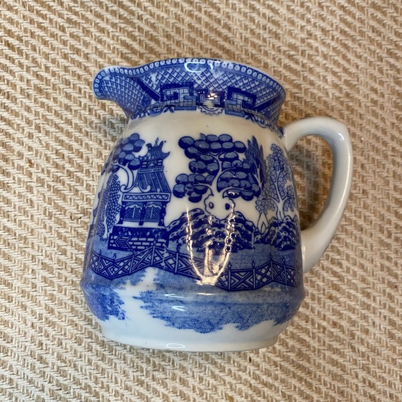 Blue Willow | Kitchen | Blue Willow Blue White Ceramic Pitcher Antique ...